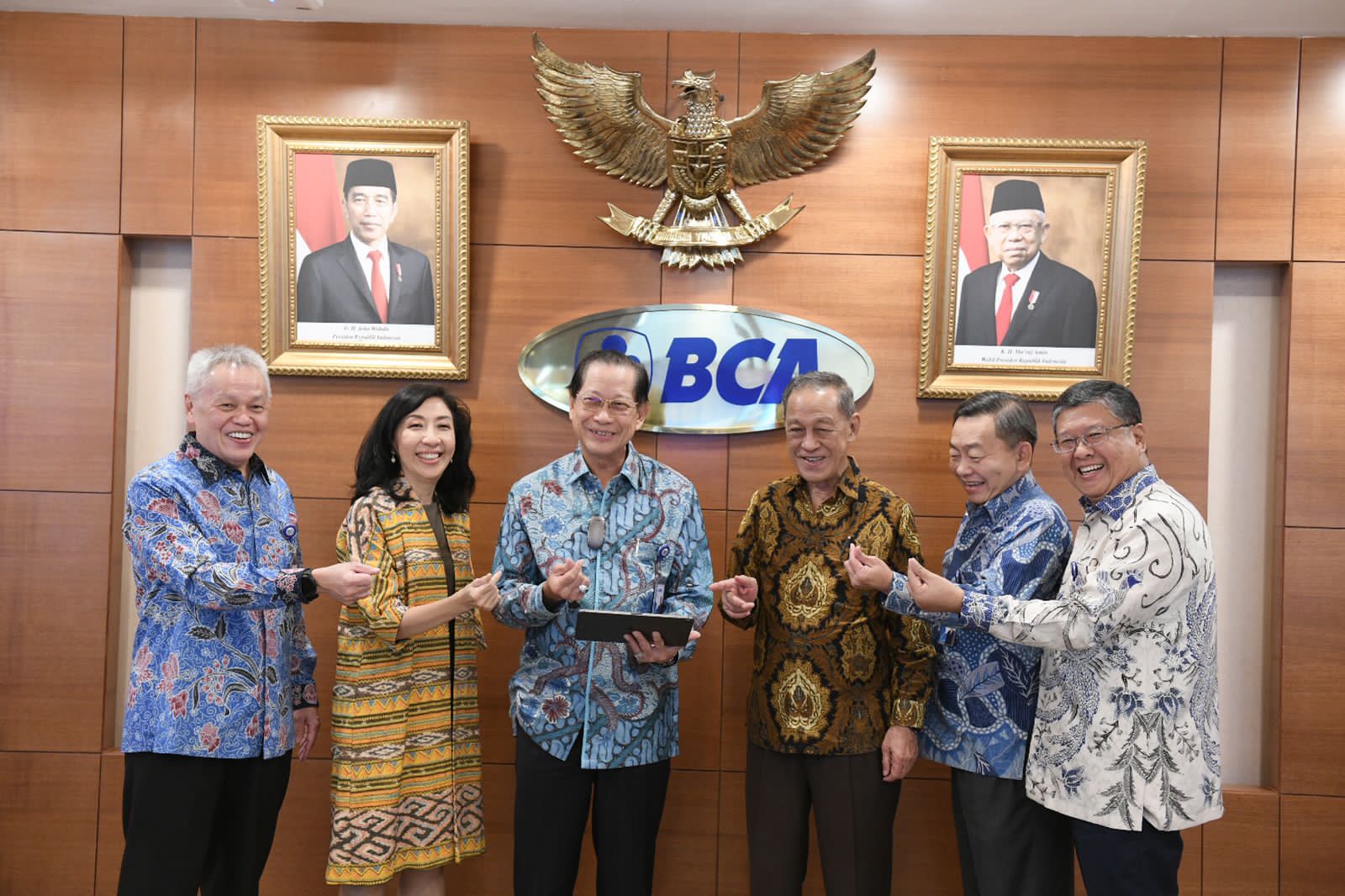 Direksi dan Komisaris BCA Kembali Borong Saham BBCA, Ada Apa? - Ikutin